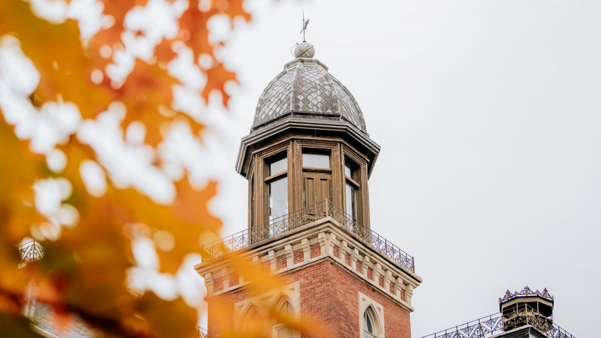 Faculty and staff news roundup - Nov. 23, 2021 - DePauw University