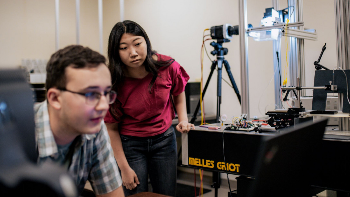 Student researchers use ingenuity to solve a problem, advance their ...